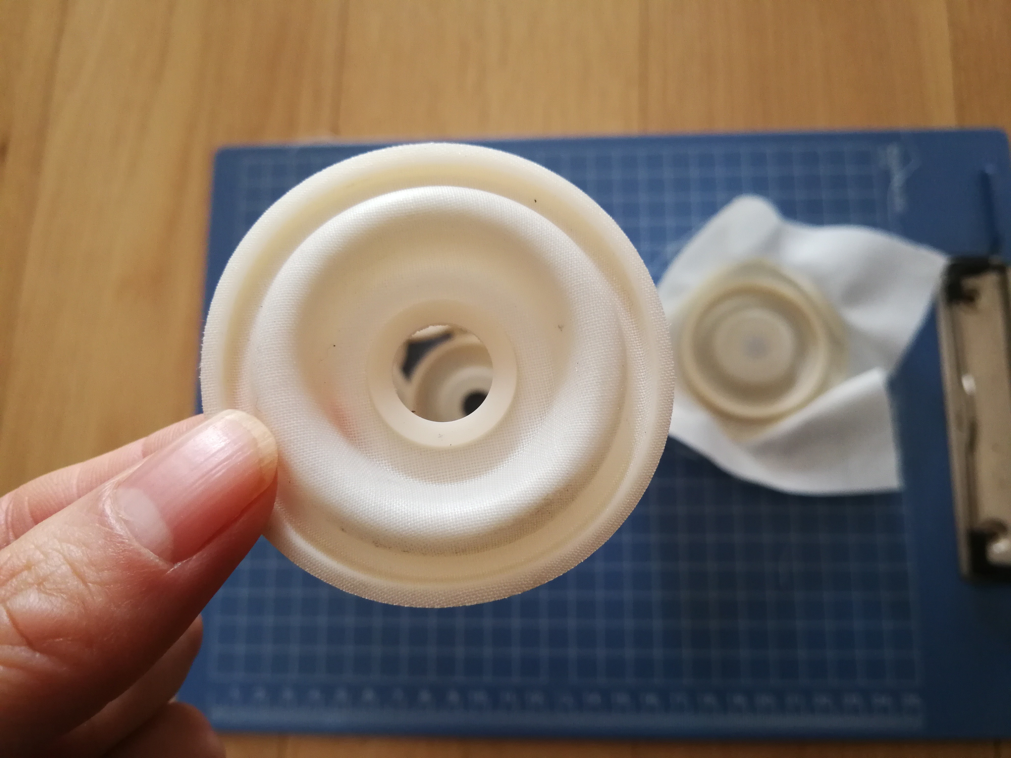 Case Study : Trimming Machine For Fabric Cup, Hydraulic Piston Seals ...